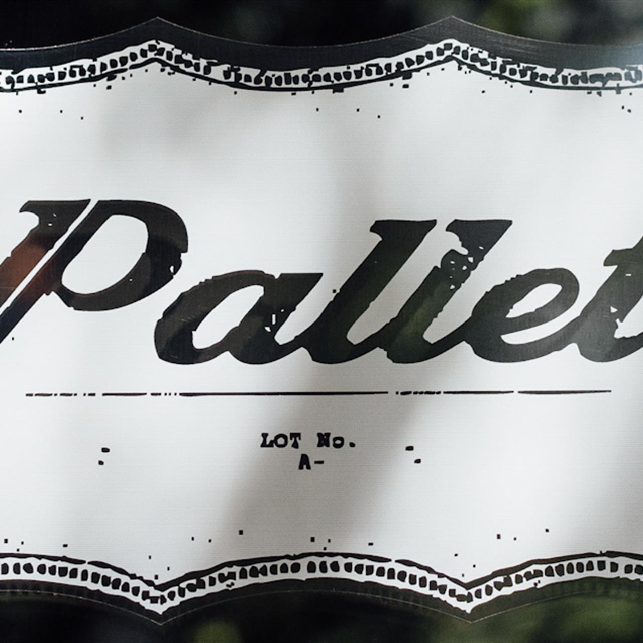 Pallet Bistro | cityhomeCOLLECTIVE