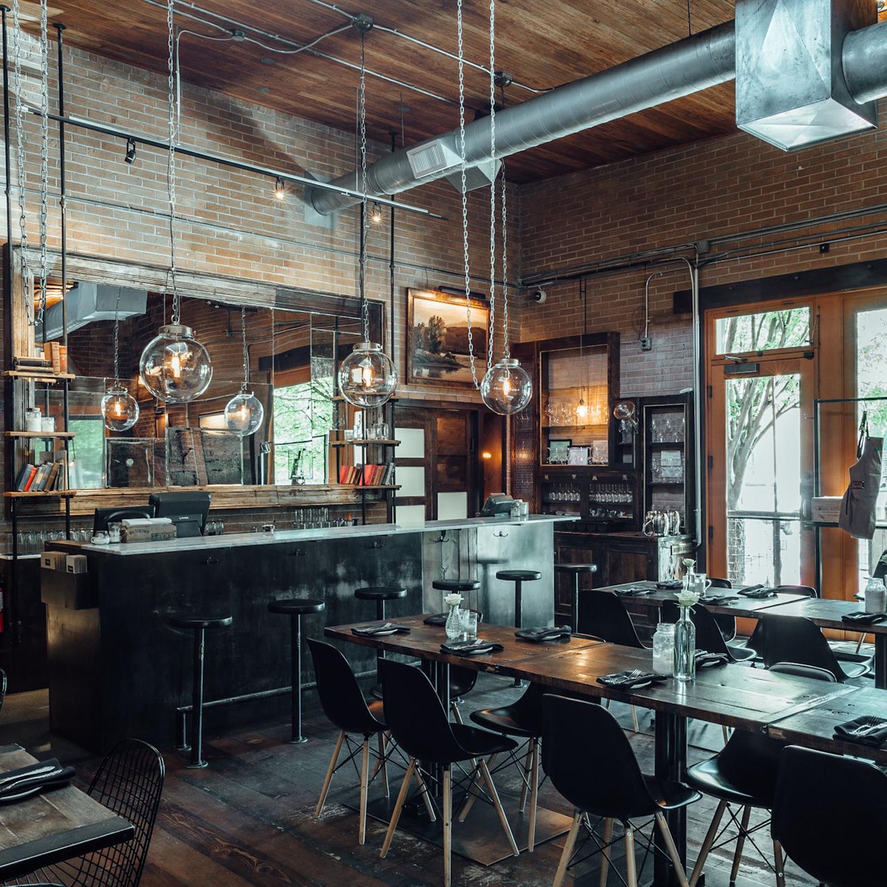 Pallet Bistro | cityhomeCOLLECTIVE