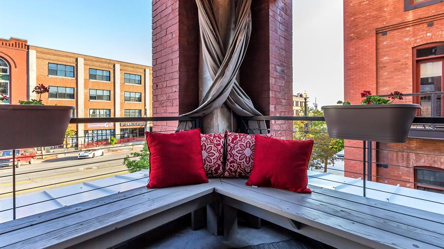 Westgate Loft | Downtown Industrial