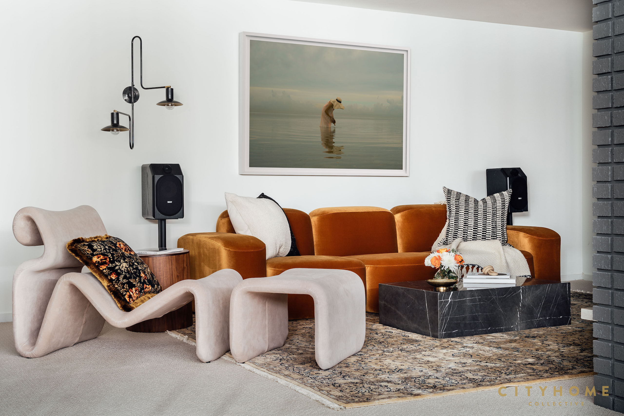 Lynwood Dr. Lounge + Workspace